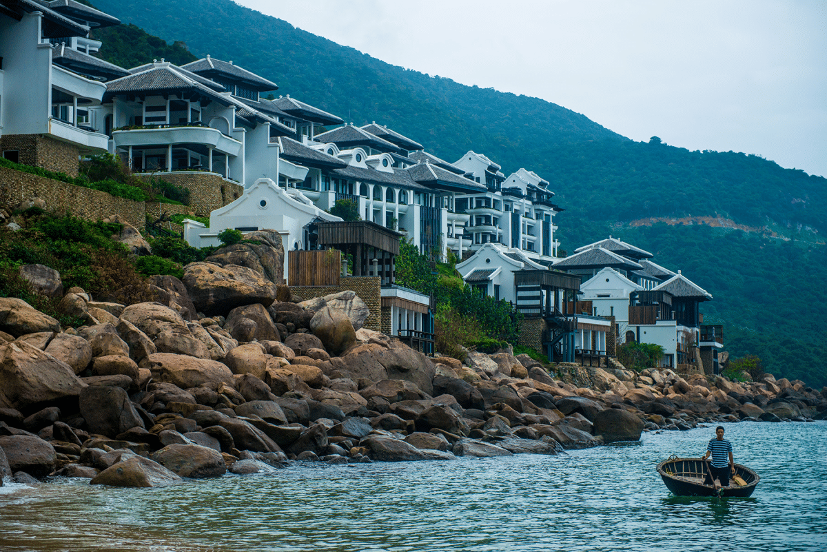 InterContinental Đà Nẵng Sun Peninsula Resort: Vẻ đẹp nhiệt đới
